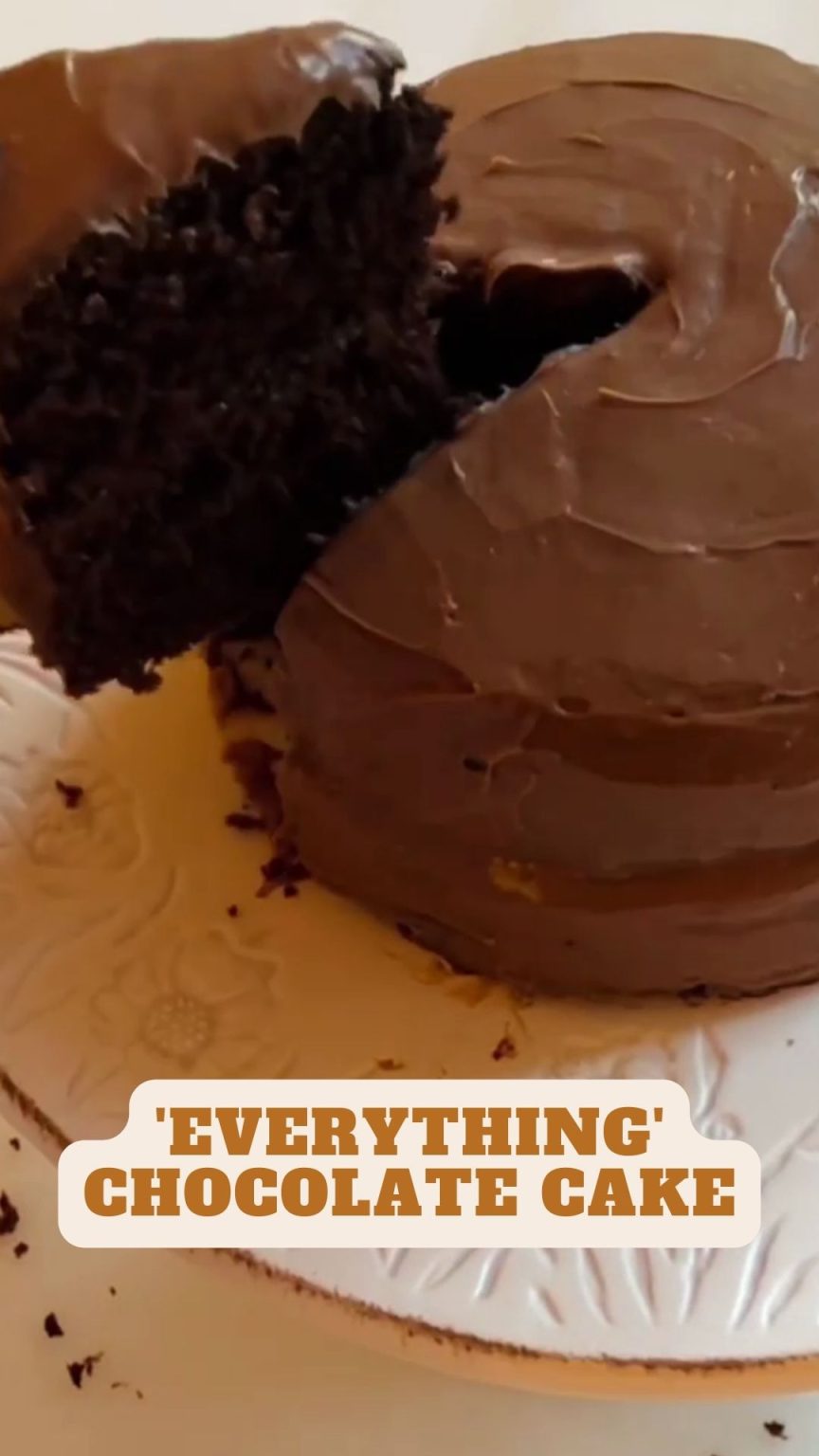 'Everything' Chocolate Cake - 9am Chef