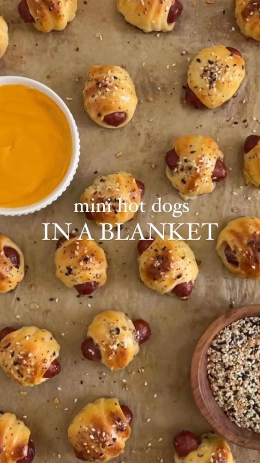 Mini Hot Dogs In A Blanket - 9am Chef