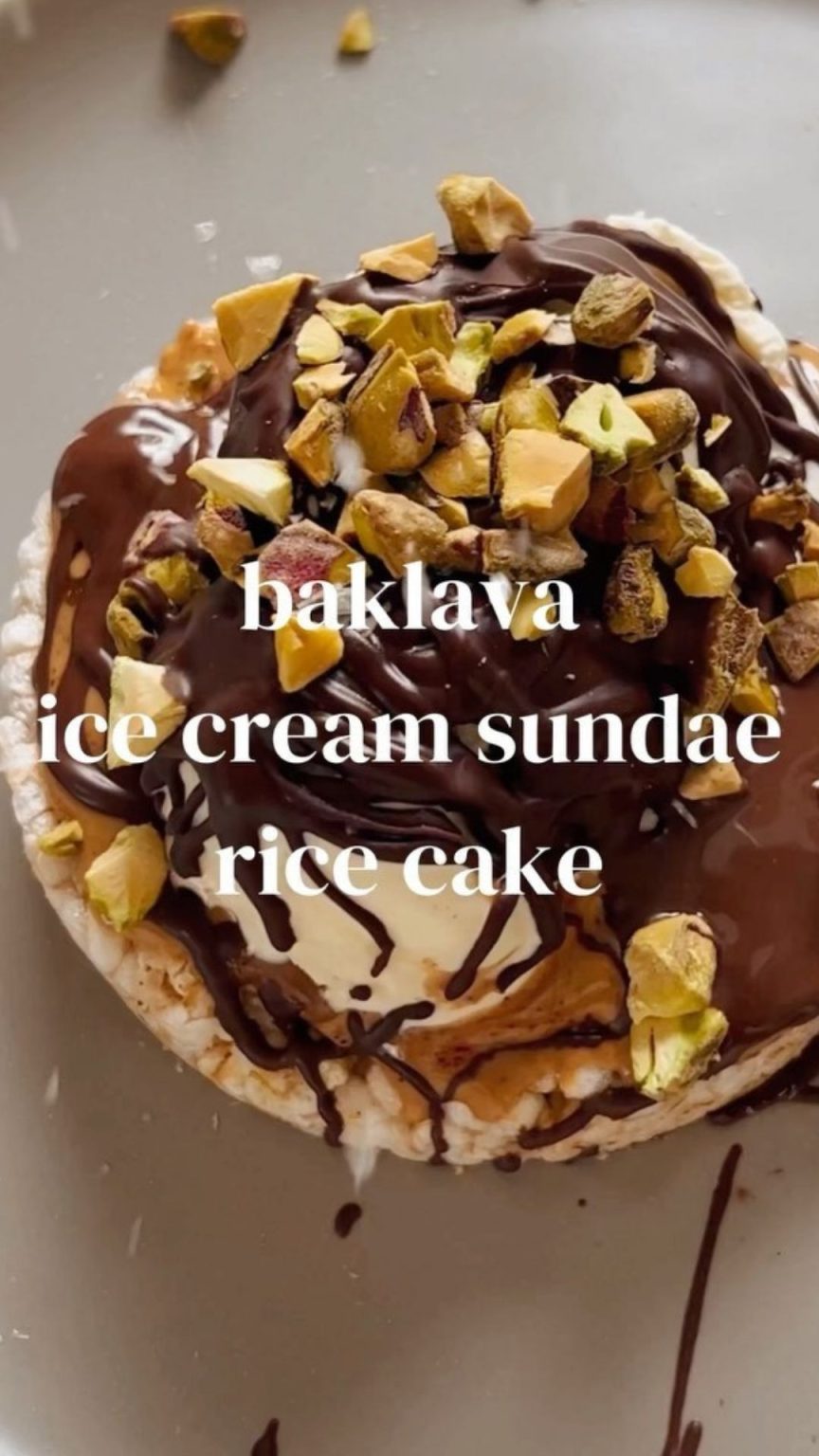 Baklava Ice Cream Sundae Rice Cake - 9am Chef