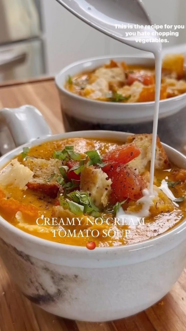 Creamy No-Cream Tomato Soup - 9am Chef